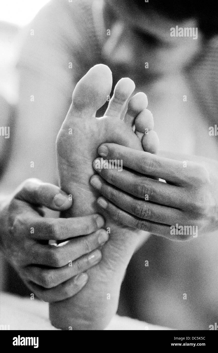 Reflexotherapy hi-res stock photography and images - Alamy
