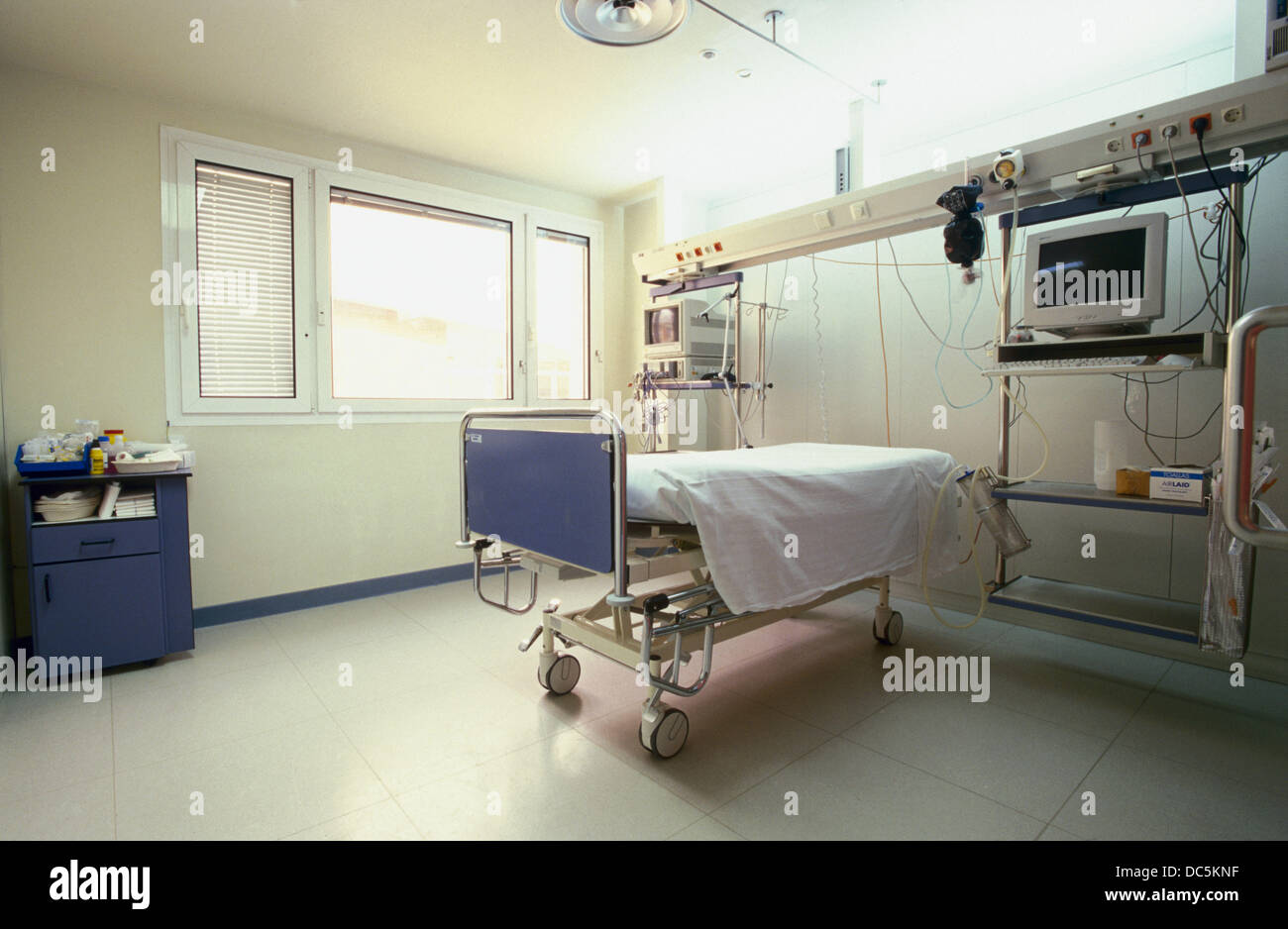 ICU, Intensive Care Unit Stock Photo - Alamy