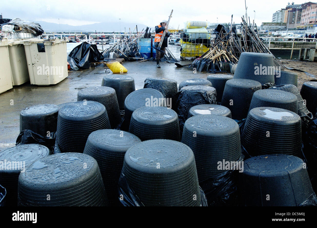 Oil spillage prestige oil tanker hi-res stock photography and images ...