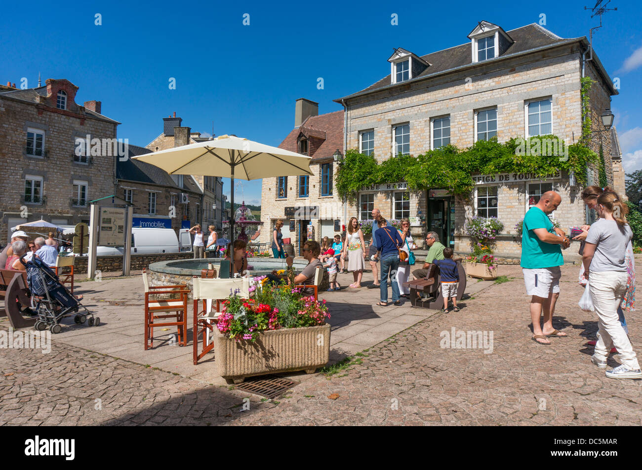 Village Square France High Resolution Stock Photography and Images - Alamy