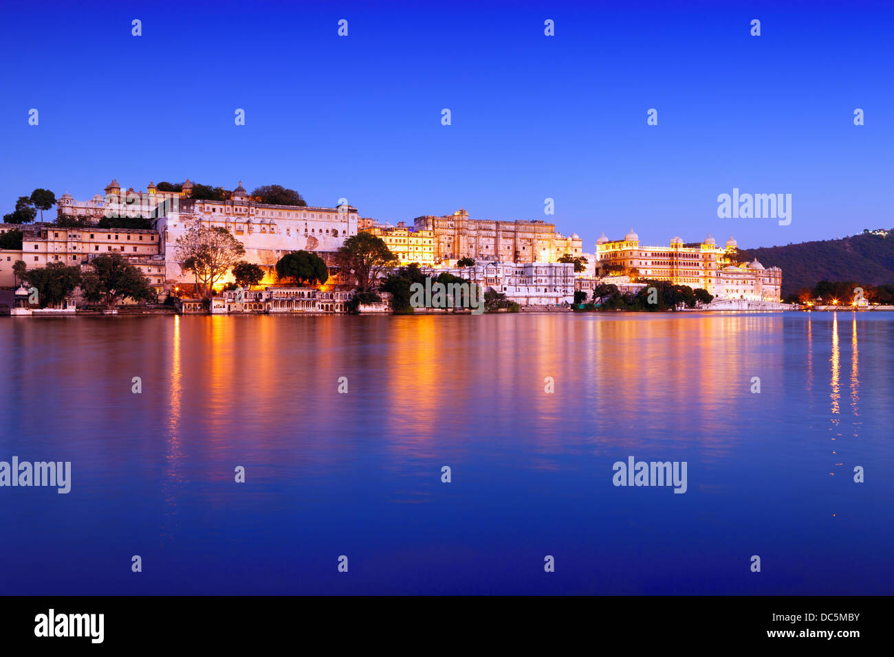 India city night hi-res stock photography and images - Alamy
