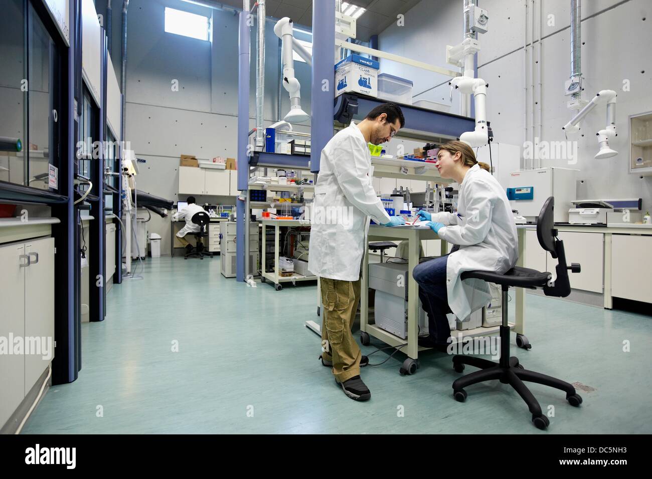 Nanoscience research center hi-res stock photography and images - Alamy