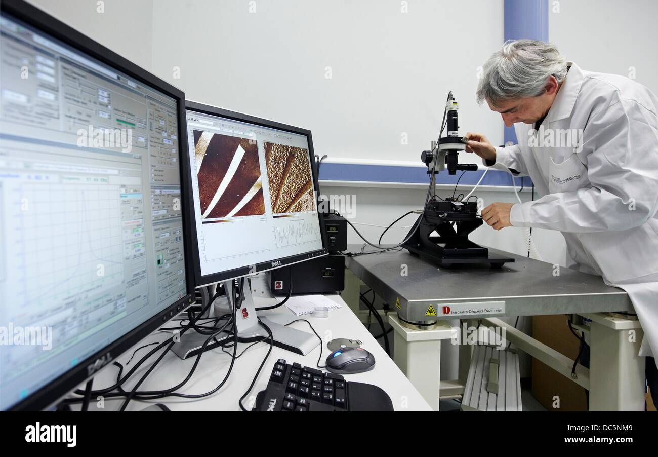 Atomic force probe hi-res stock photography and images - Alamy