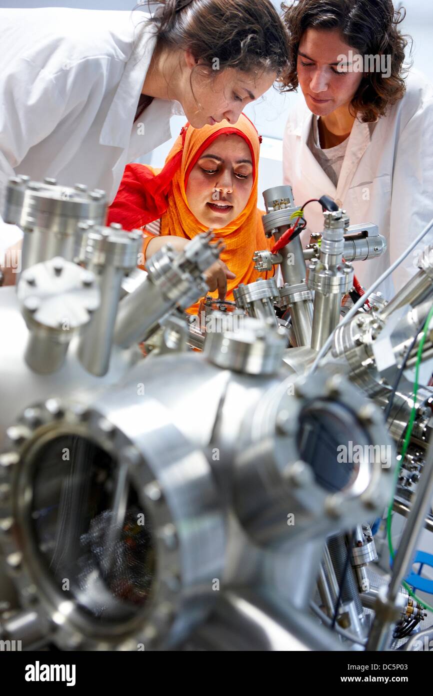 Scanning tunneling microscope hi-res stock photography and images - Alamy