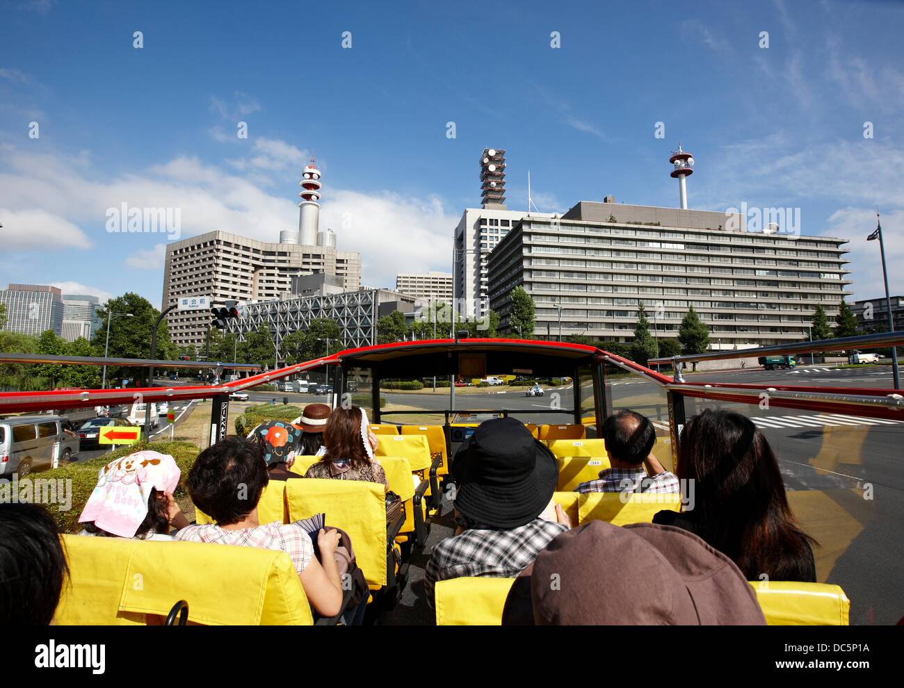 Tokyo japan tokyo metropolitan police hi-res stock photography and ...