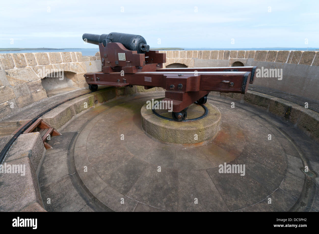 64 Pounder Stock Photos & 64 Pounder Stock Images - Alamy