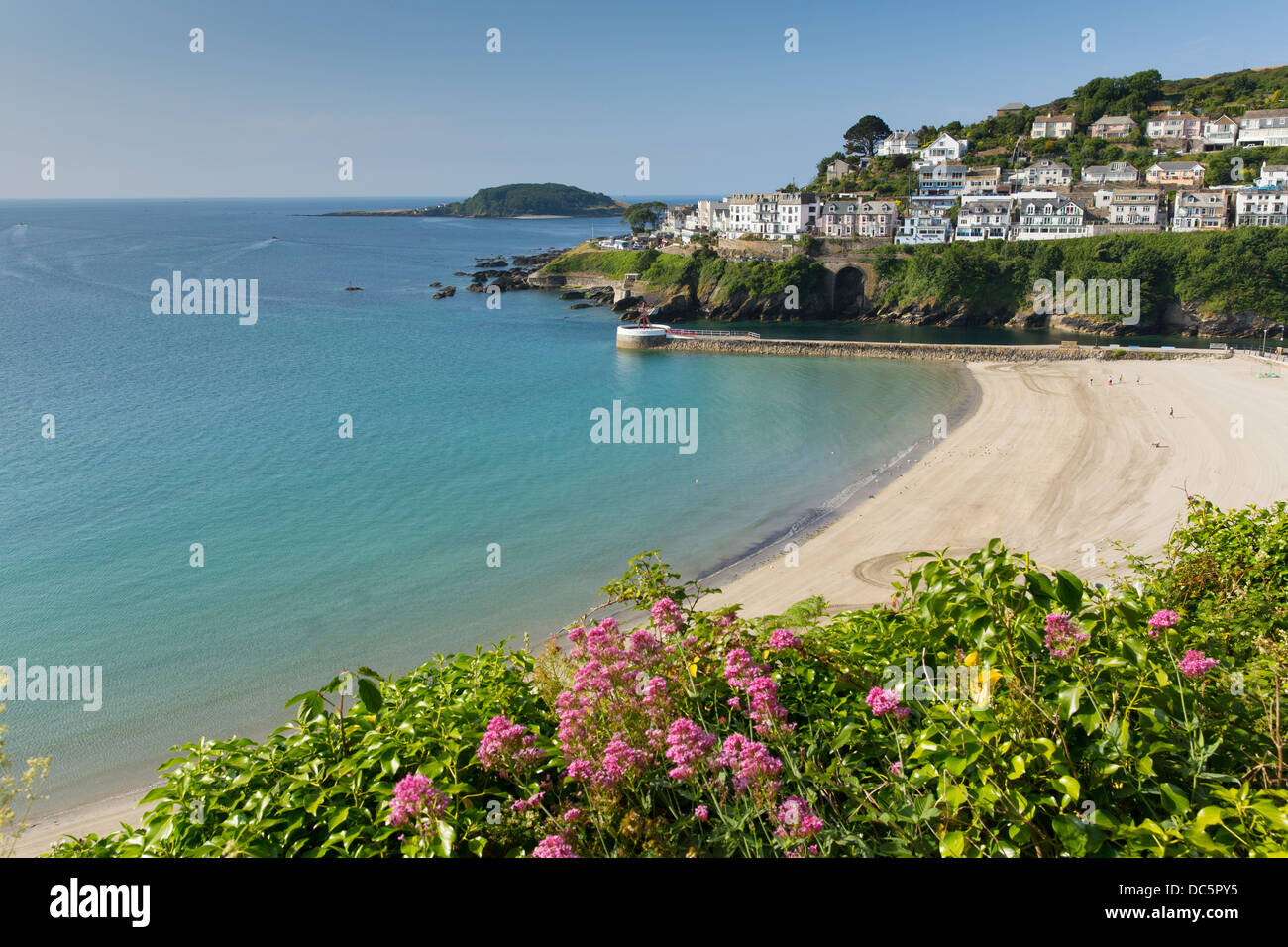 Looe beach hi-res stock photography and images - Alamy
