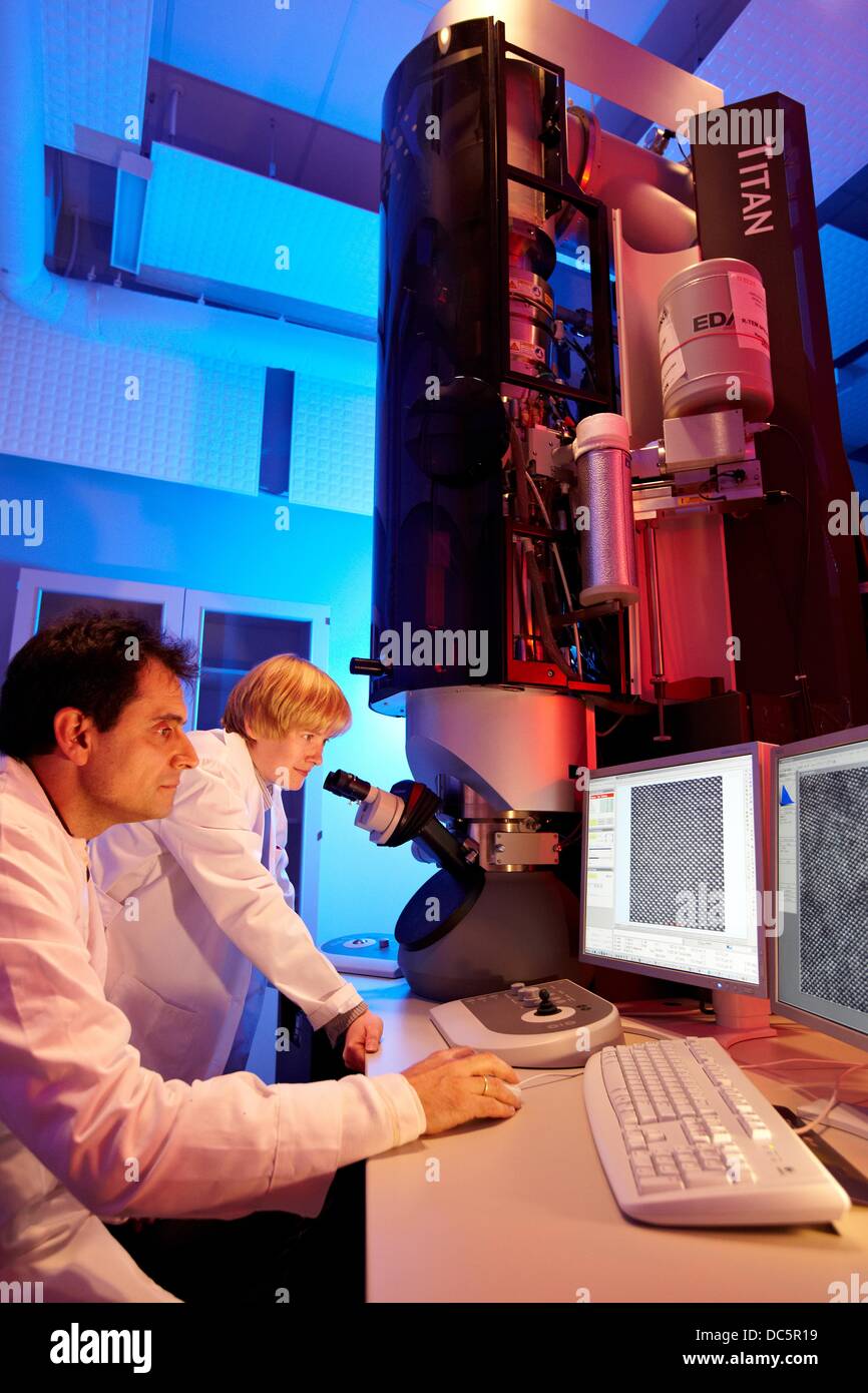 Atomic Scale Stock Photos & Atomic Scale Stock Images - Alamy