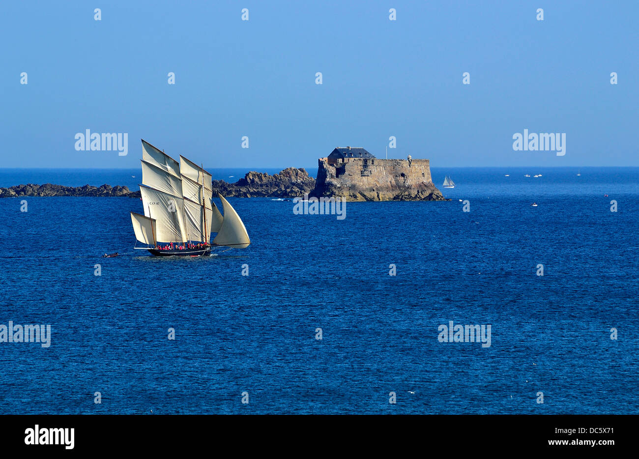 "La Cancalaise" (French lugger : Bisquine, old fishing boat, from ...