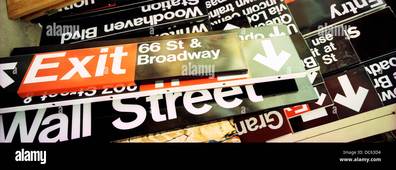 New York signs Stock Photo - Alamy