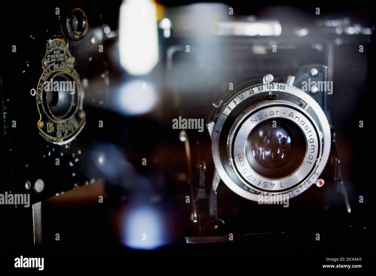 Old camara fotografica hi-res stock photography and images - Alamy