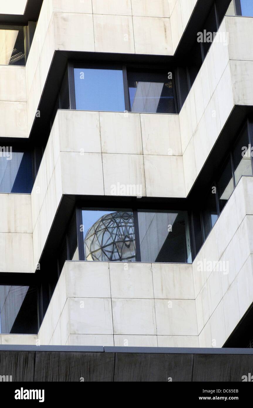 Detail building facade triangle windows hi-res stock photography and ...