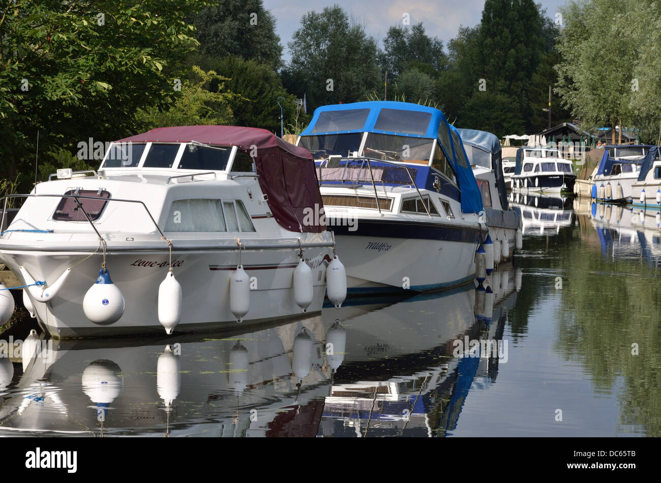 Chelmer and blackwater canal hi-res stock photography and images - Alamy