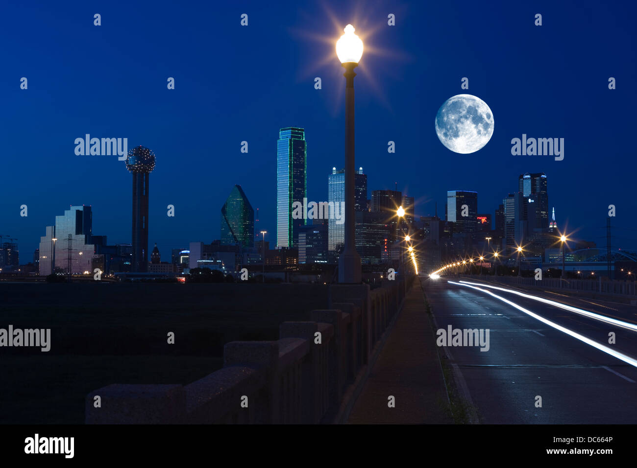 2009 HISTORICAL DOWNTOWN SKYLINE CORINTH STREET VIADUCT DALLAS TEXAS ...