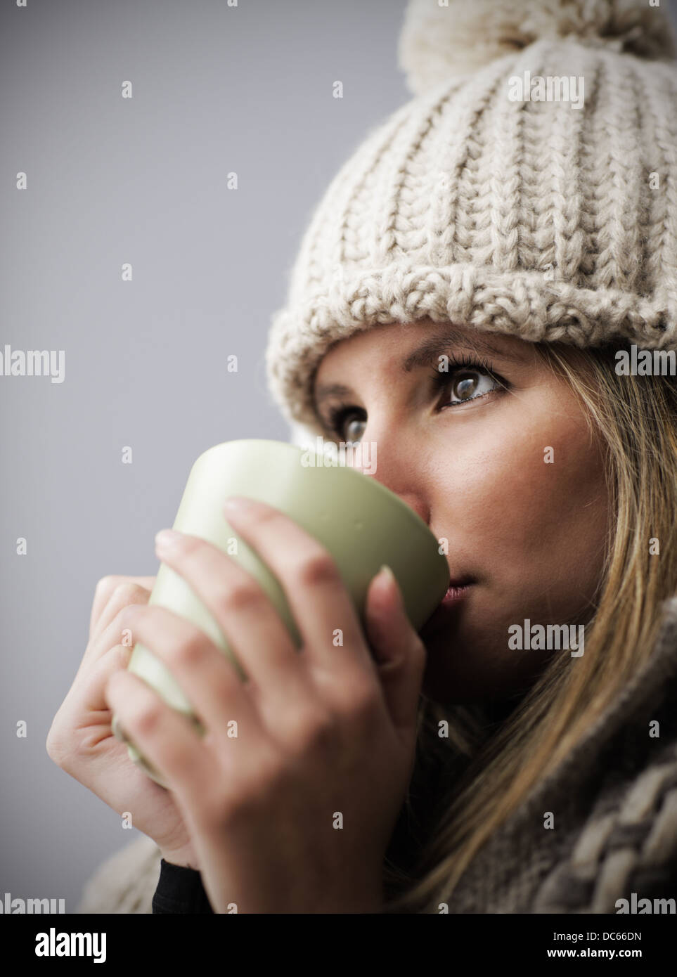 Beautiful young girl drinking coffee or tea Stock Photo - Alamy Beautiful young girl drinking coffee or tea Stock Photo - Alamy