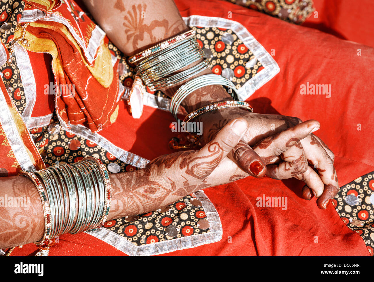 Hands of a young Indian woman Stock Photo - Alamy