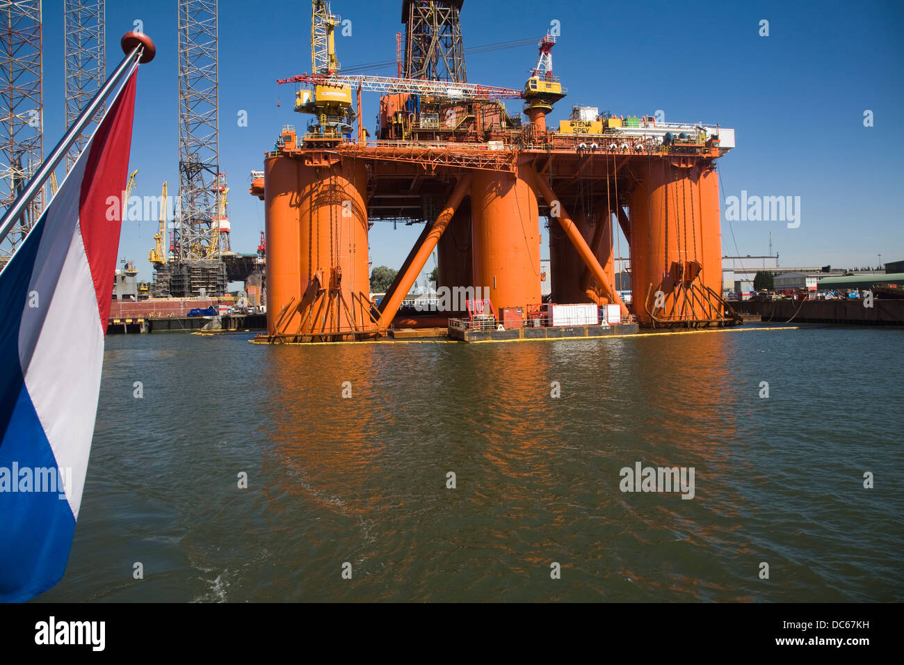 Stena spey drilling rig platform hi-res stock photography and images ...