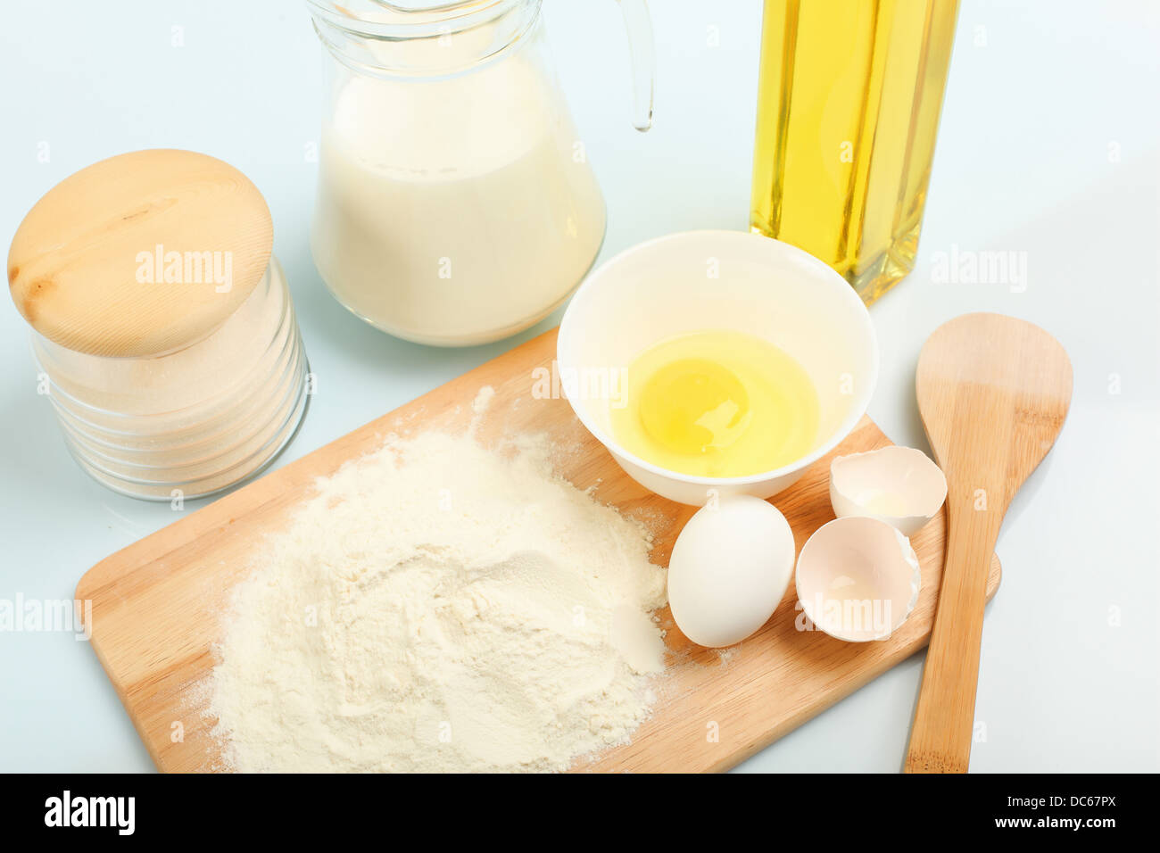 Different products to make bread Stock Photo - Alamy