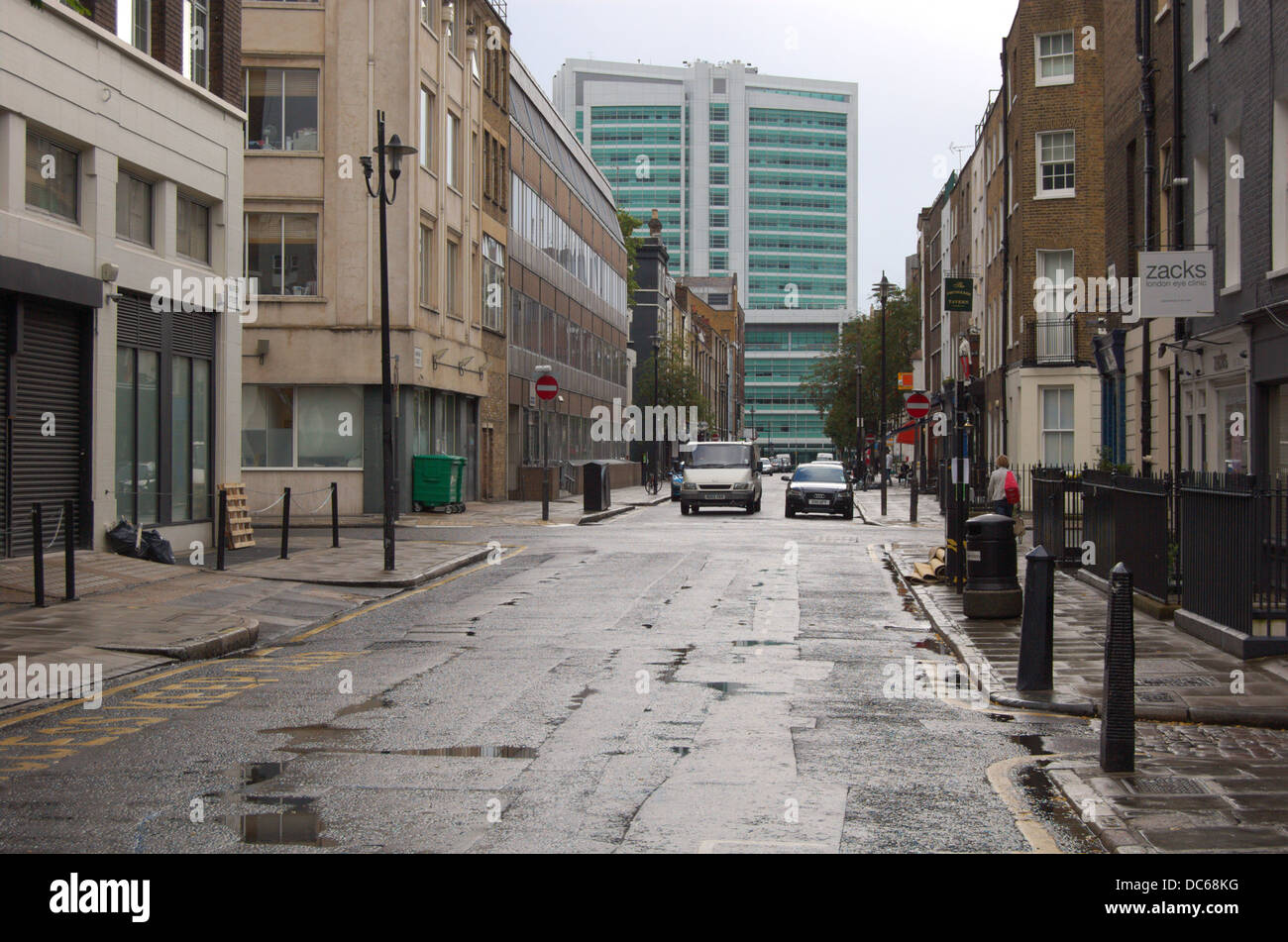 Street near Tottenham Court Road in London, England Stock Photo - Alamy