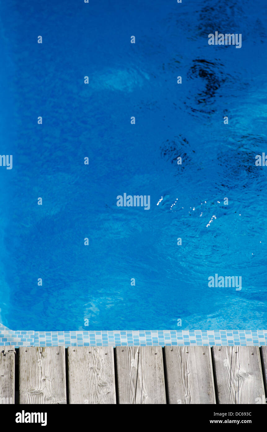 Blue water in a swimming pool Stock Photo - Alamy