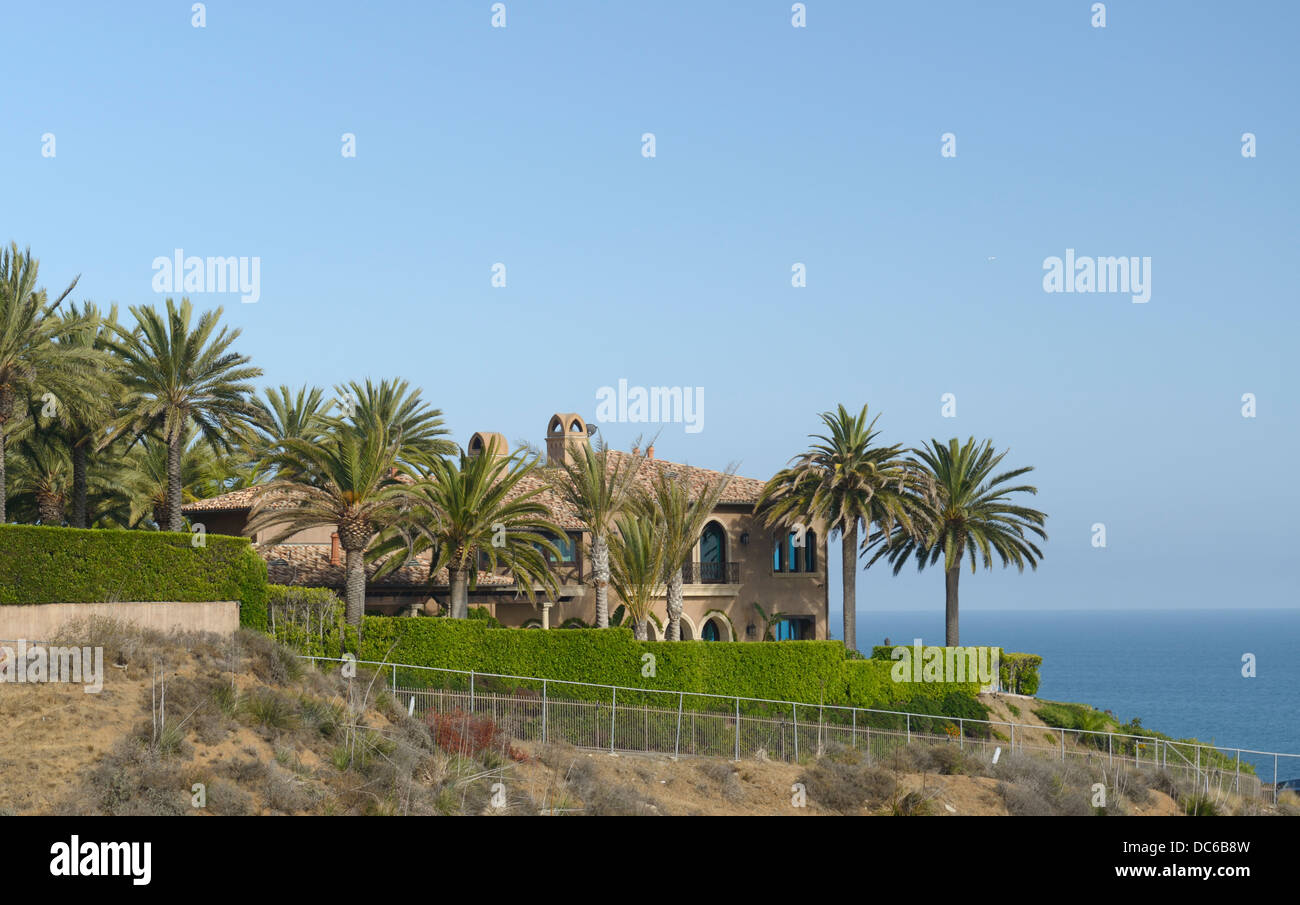 Malibu house hi-res stock photography and images - Alamy