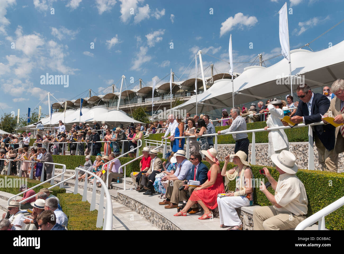 Goodwood racecourse hi-res stock photography and images - Alamy