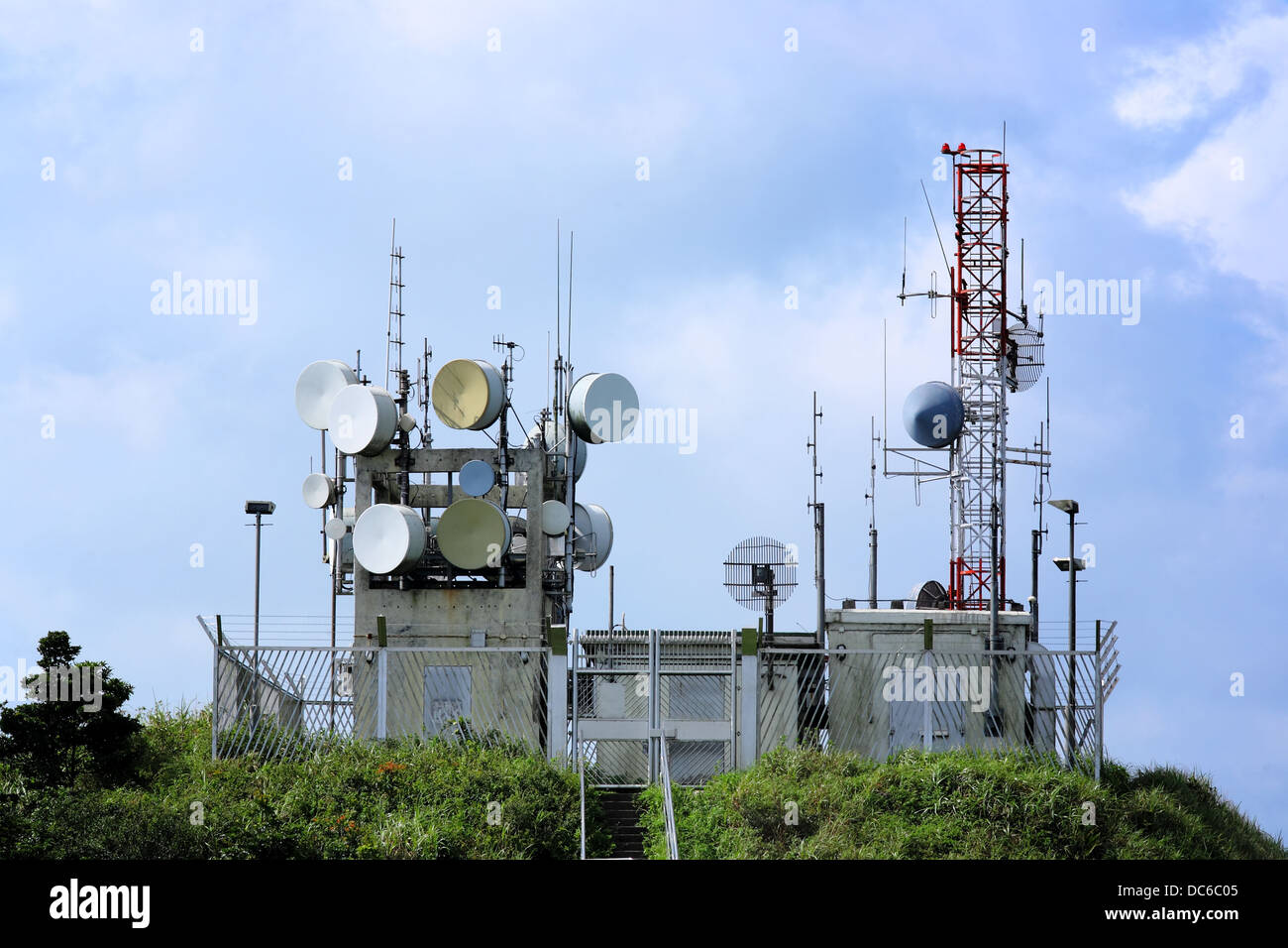 Clear channel station hi-res stock photography and images - Alamy