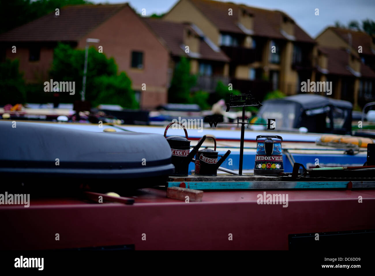 Floating barges hi-res stock photography and images - Alamy