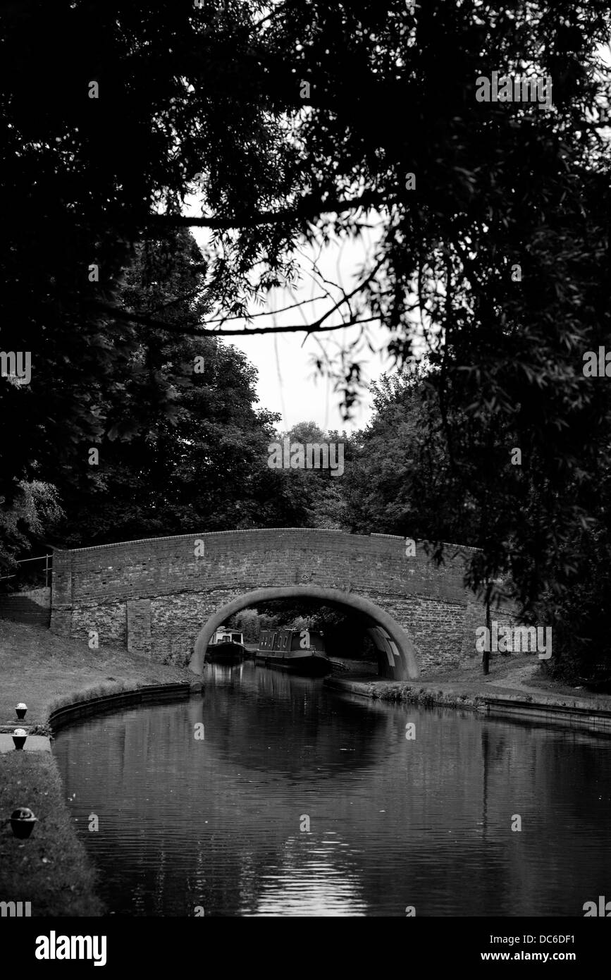 Boat canal uk Black and White Stock Photos & Images - Alamy