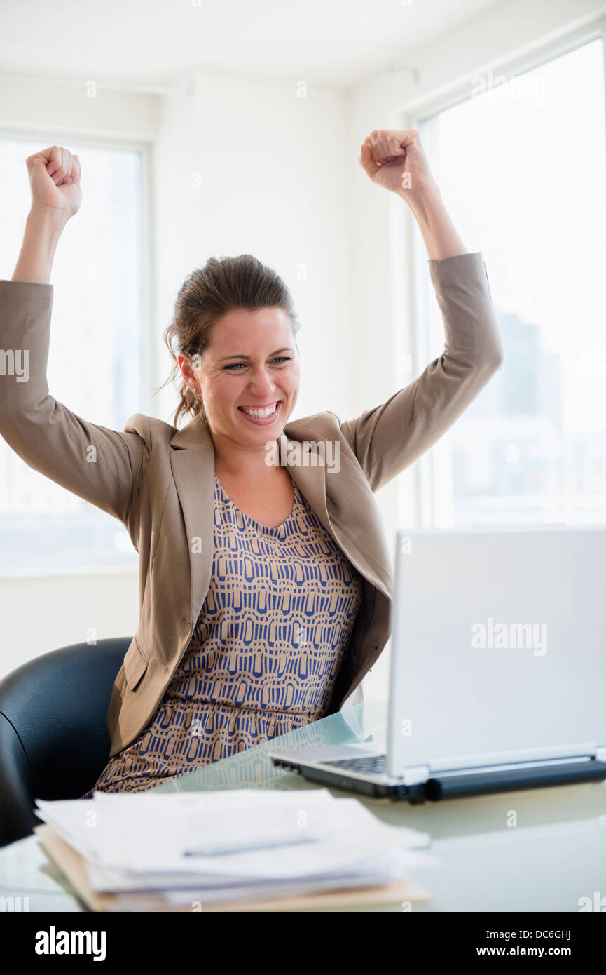 Working woman office success hi-res stock photography and images - Alamy