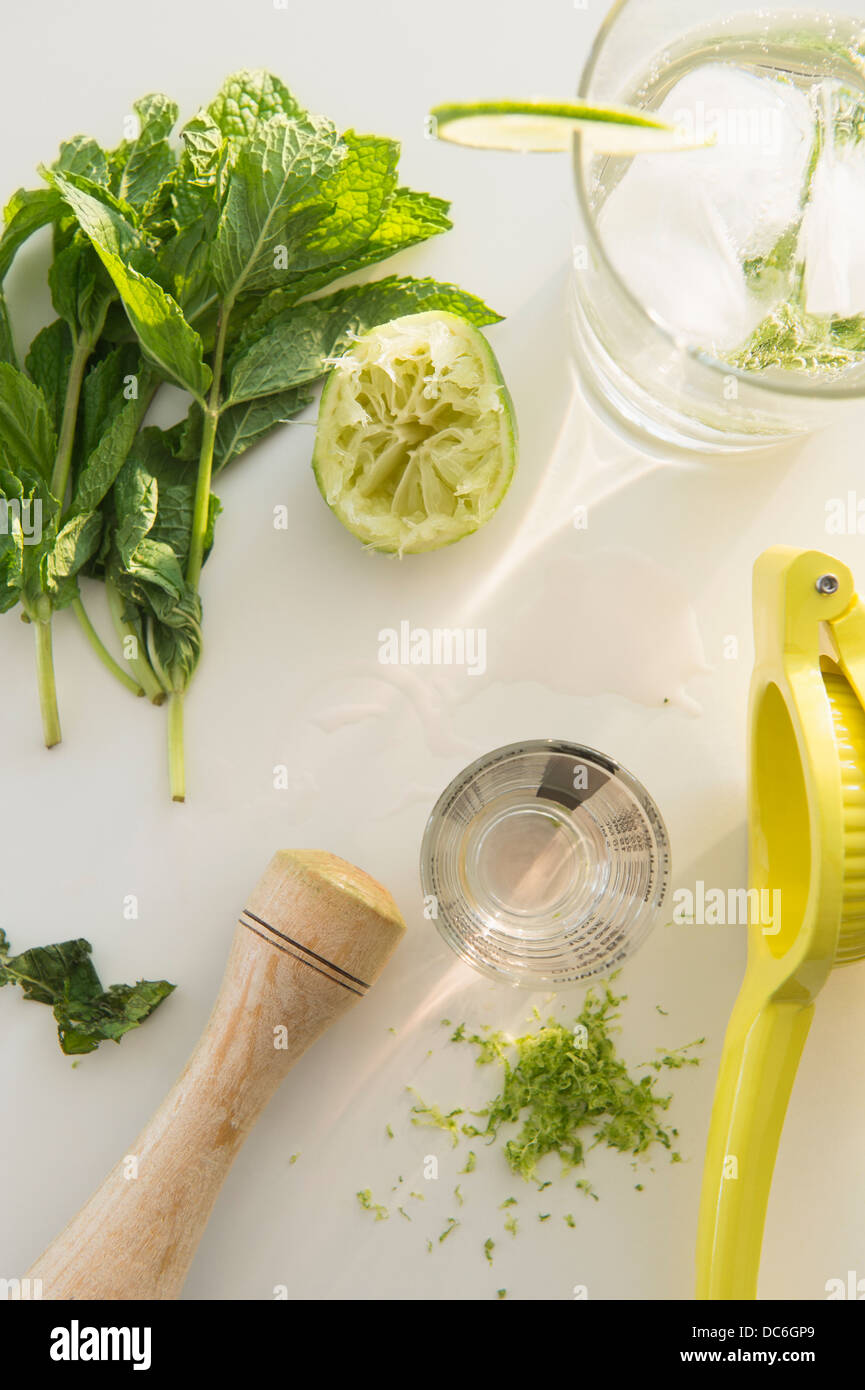 Studio shot cocktail preparation hi-res stock photography and images ...