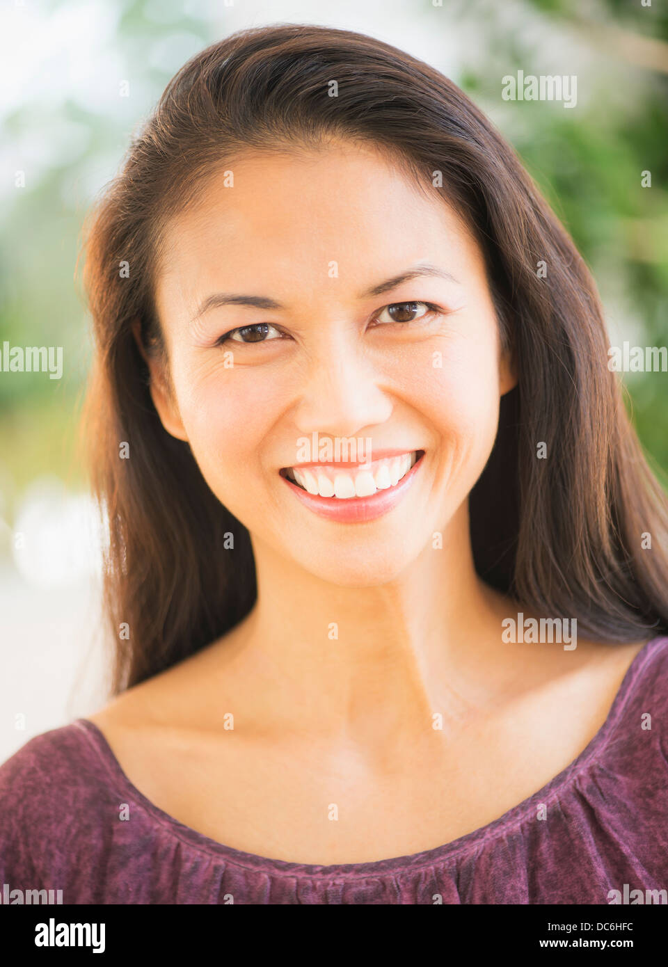 Portrait of mid adult women Stock Photo - Alamy