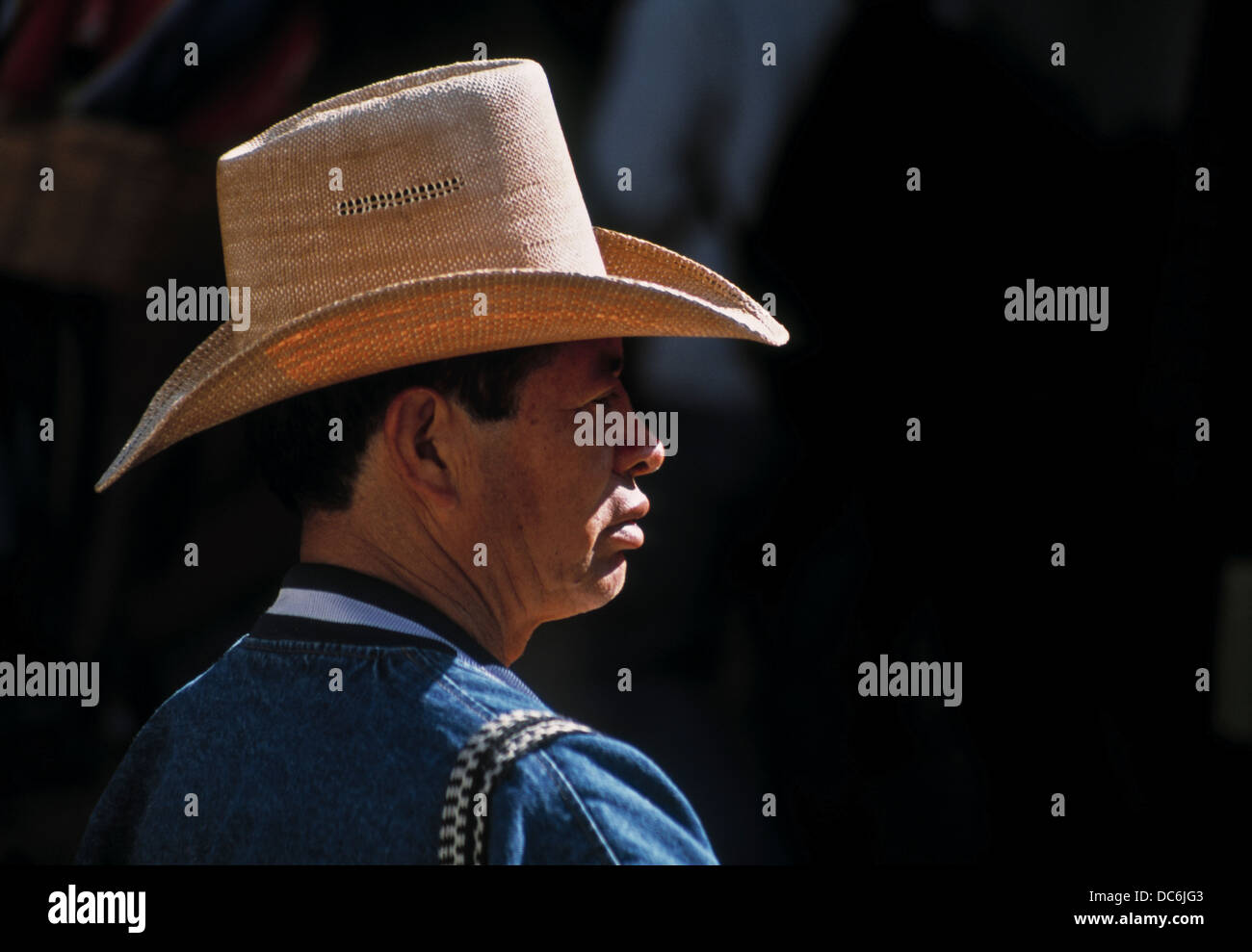 Guatemalan men in hats guatemala hi-res stock photography and images ...