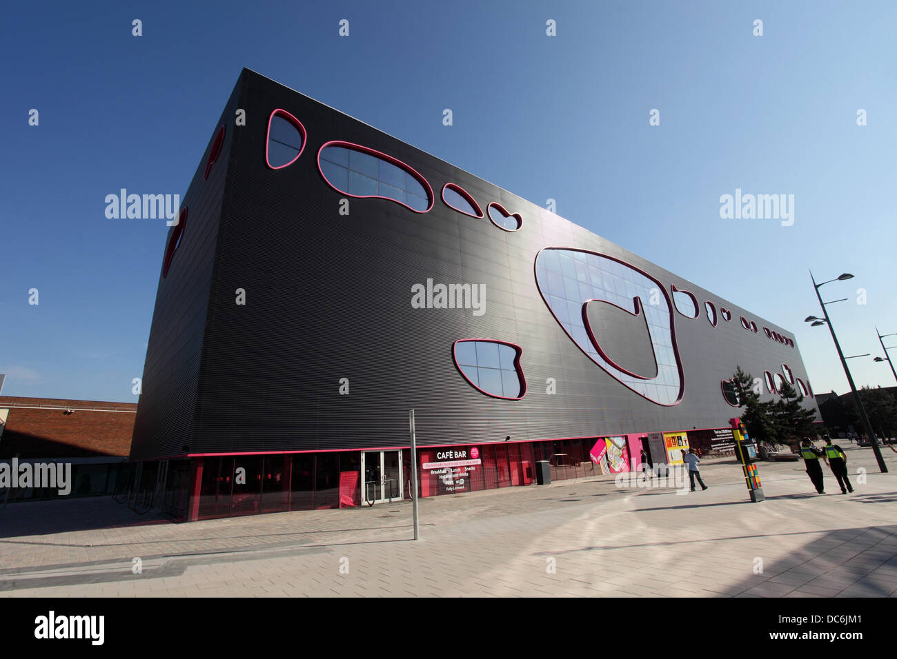Public art gallery west bromwich hi-res stock photography and images ...