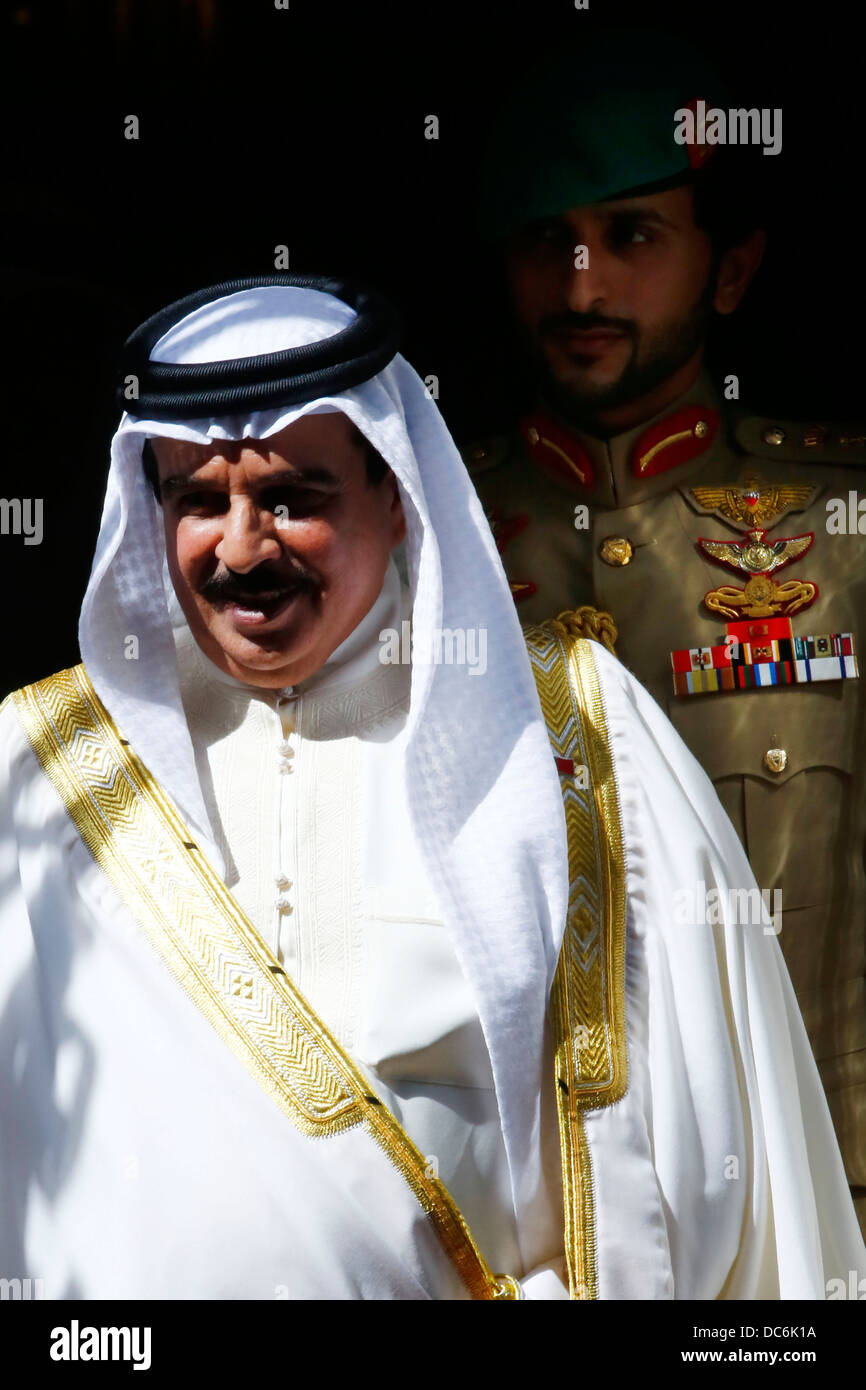 Bahrain's King Hamad bin Isa al-Khalifa (L) and his son Nasser bin ...