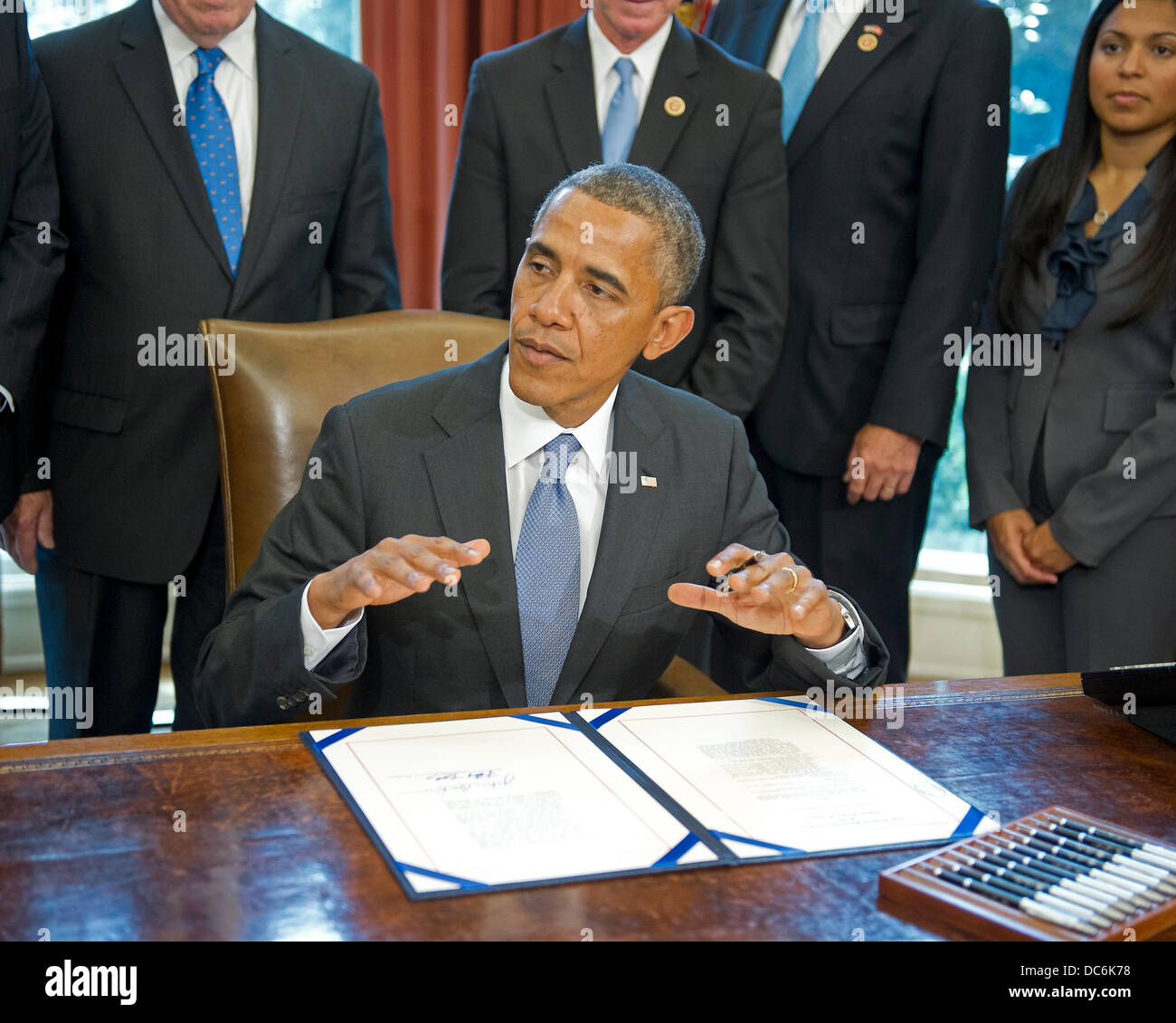 President obama signing bill hi-res stock photography and images - Alamy