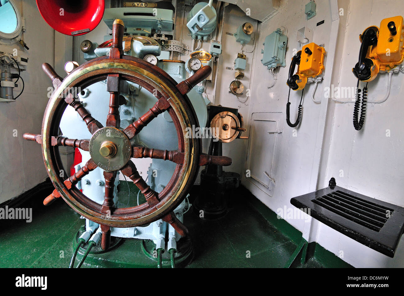 The wheelhouse hi-res stock photography and images - Alamy