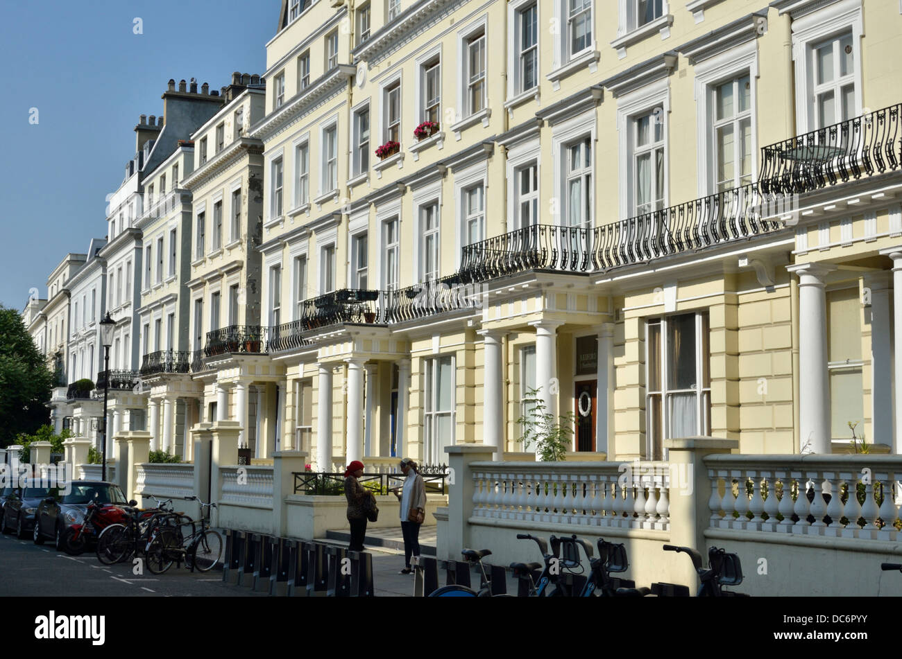 Pembridge hi-res stock photography and images - Alamy