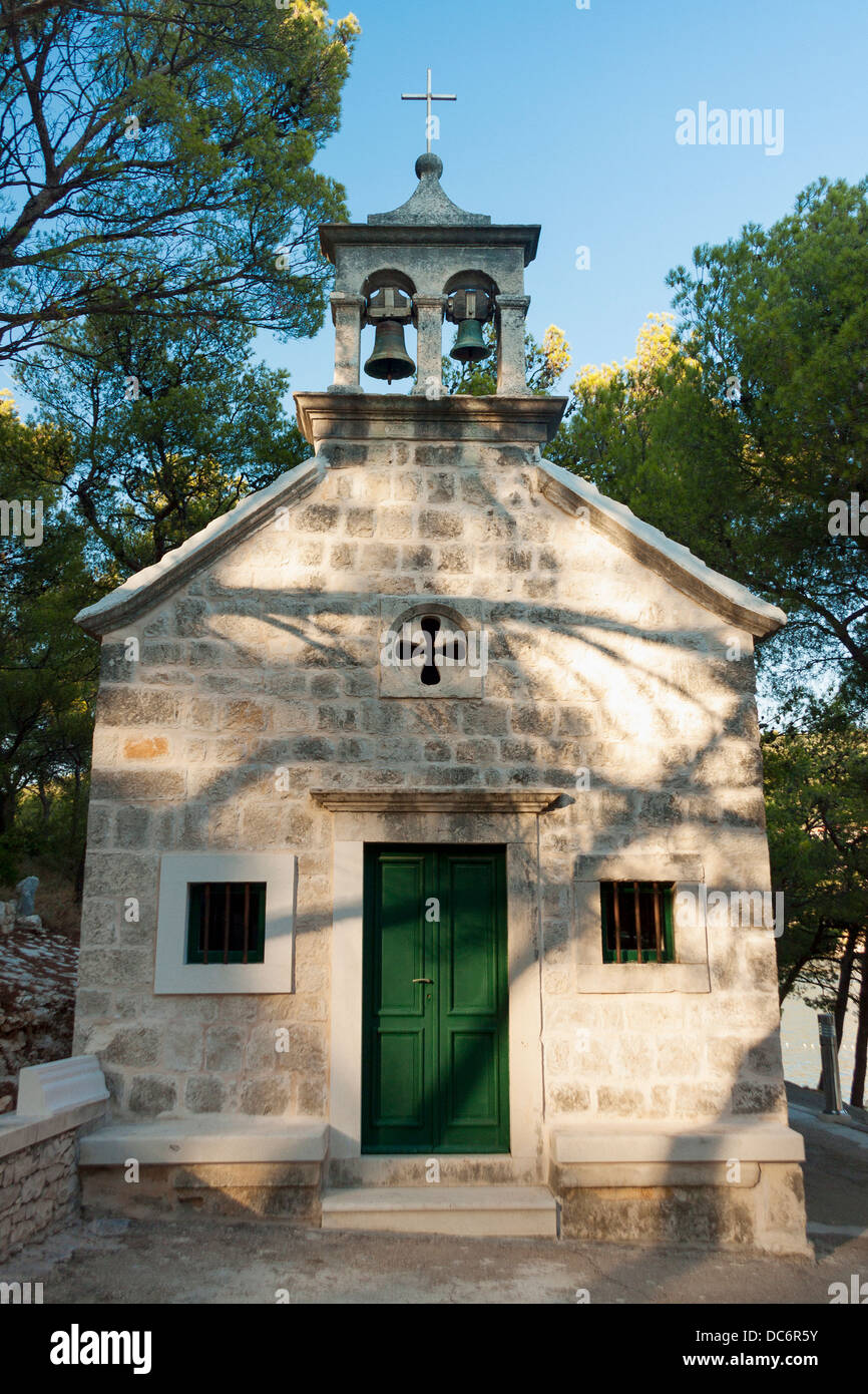 Small stone church in Pučišća, Croatia Stock Photo - Alamy