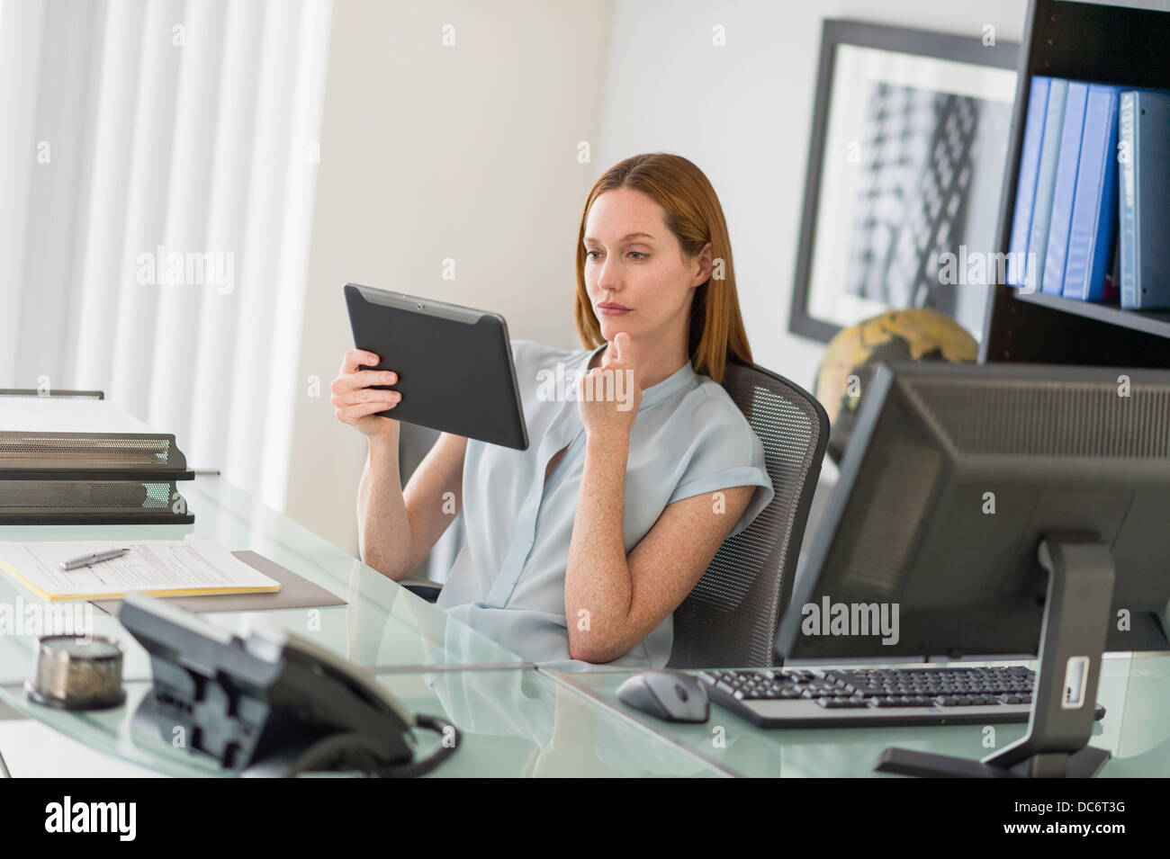 Professional tablet pc hi-res stock photography and images - Alamy