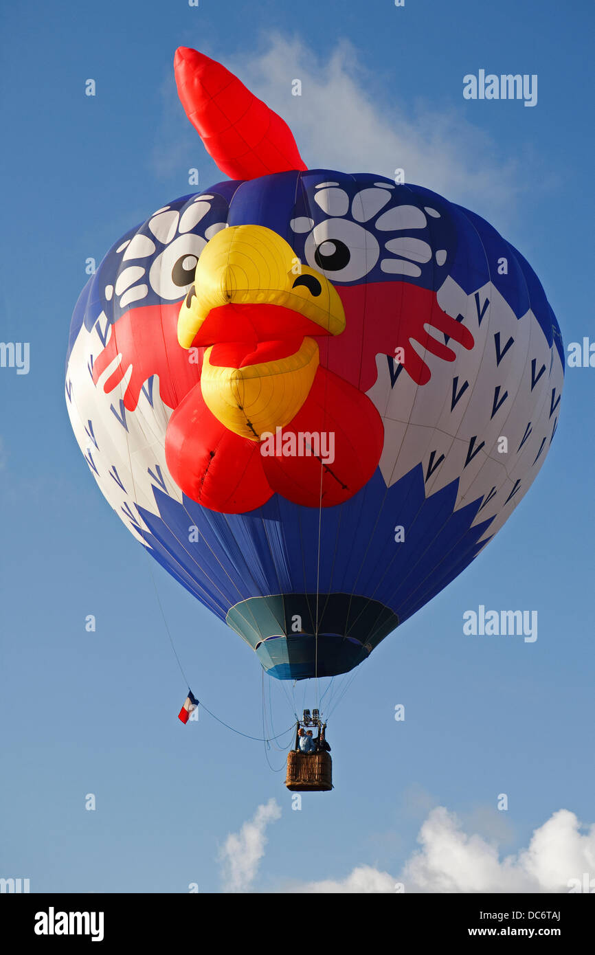 Bristol, UK.9th August 2013. Various shaped balloons being inflated at ...