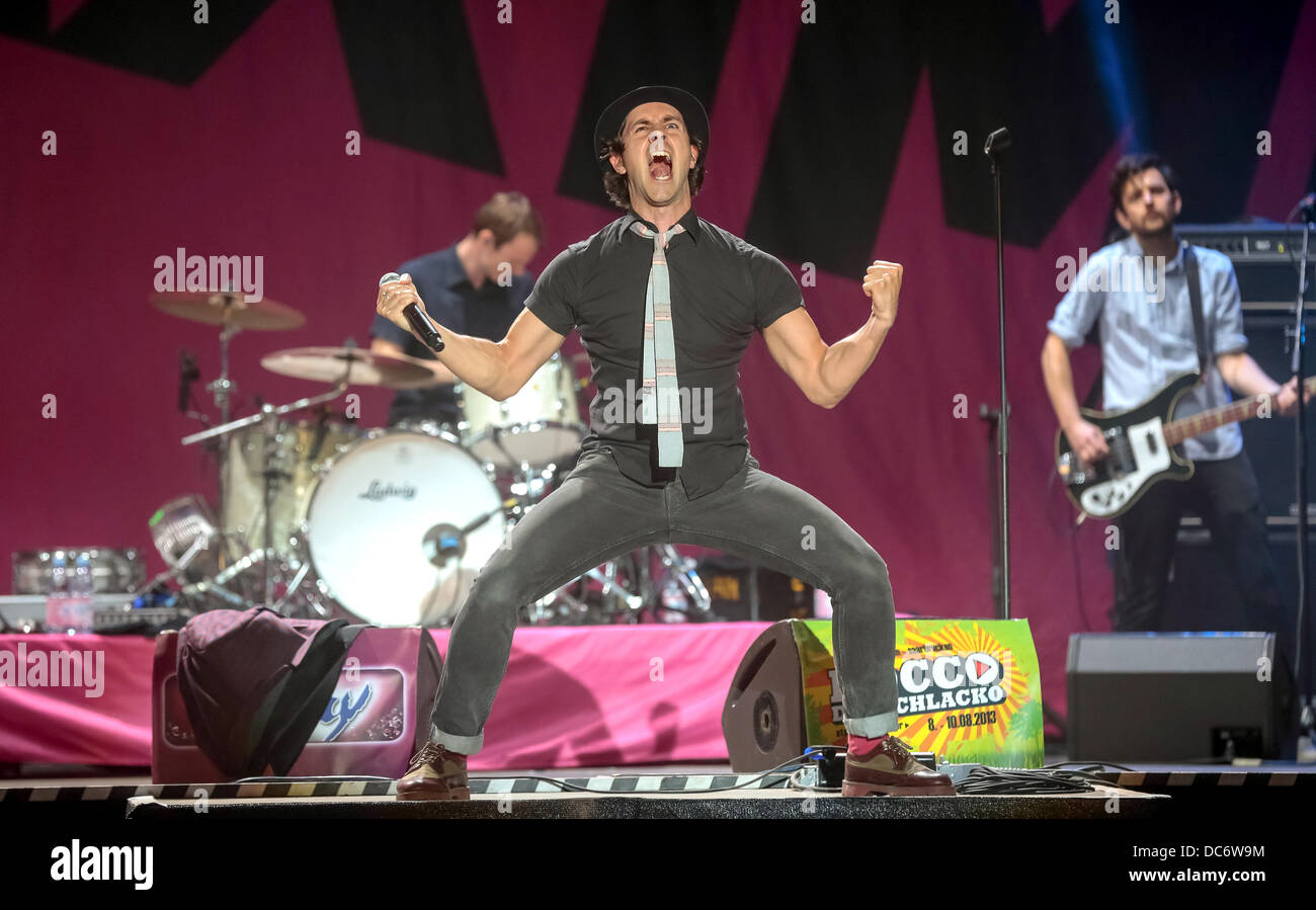 Singer paul smith of maximo park hi-res stock photography and images ...