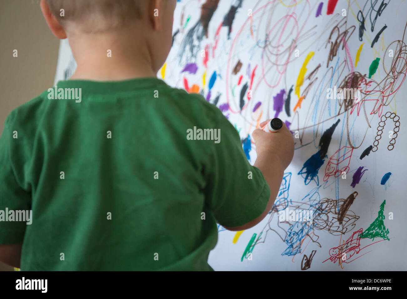 Pen drawing on wall hi-res stock photography and images - Alamy