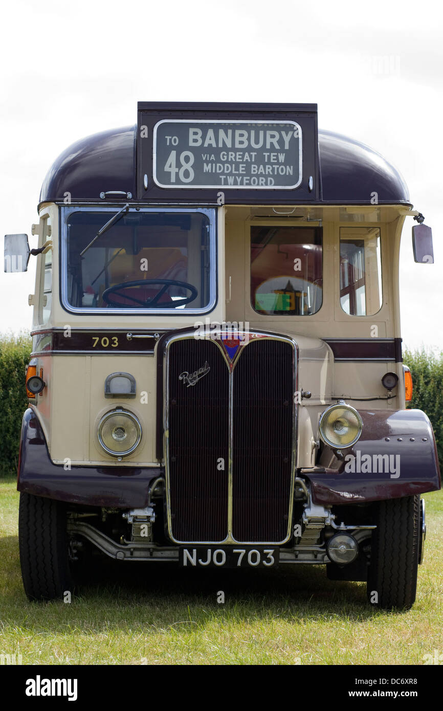 Aec regal bus hi-res stock photography and images - Alamy
