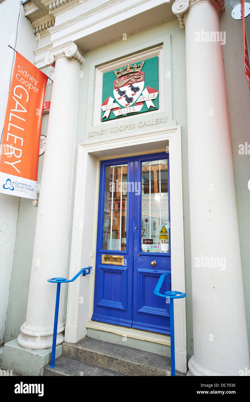 Kent cooper hi-res stock photography and images - Alamy