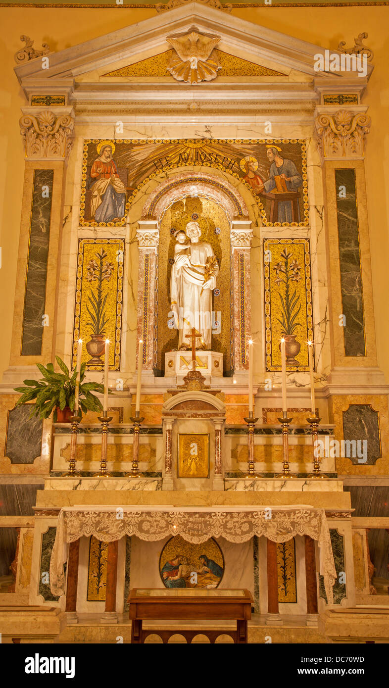 Altar palermo church italy hi-res stock photography and images - Alamy