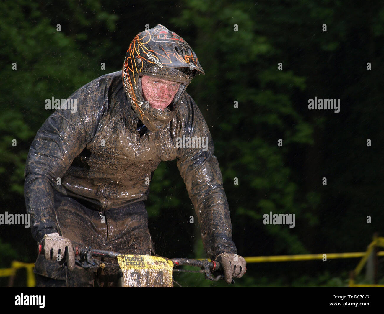 Mountain biker mud hi-res stock photography and images - Alamy