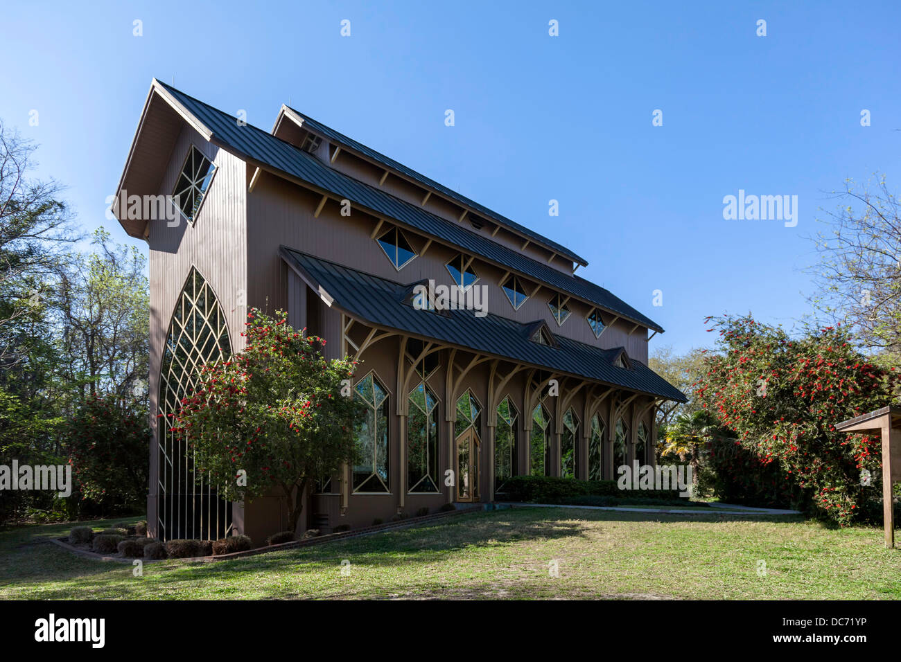 Exterior UF University of Florida Baughman Center Chapel Pavilion at ...
