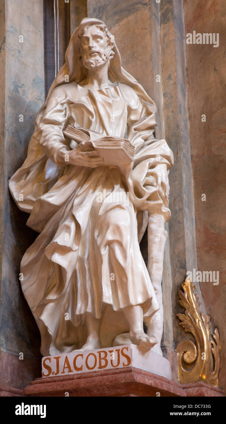 Statue of saint jacob hi-res stock photography and images - Alamy