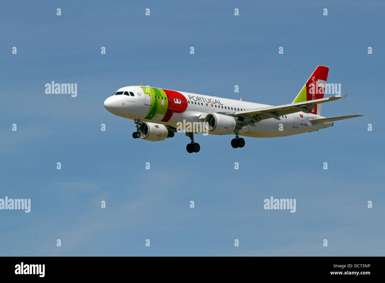 Airbus a320 tap air portugal hi-res stock photography and images - Alamy
